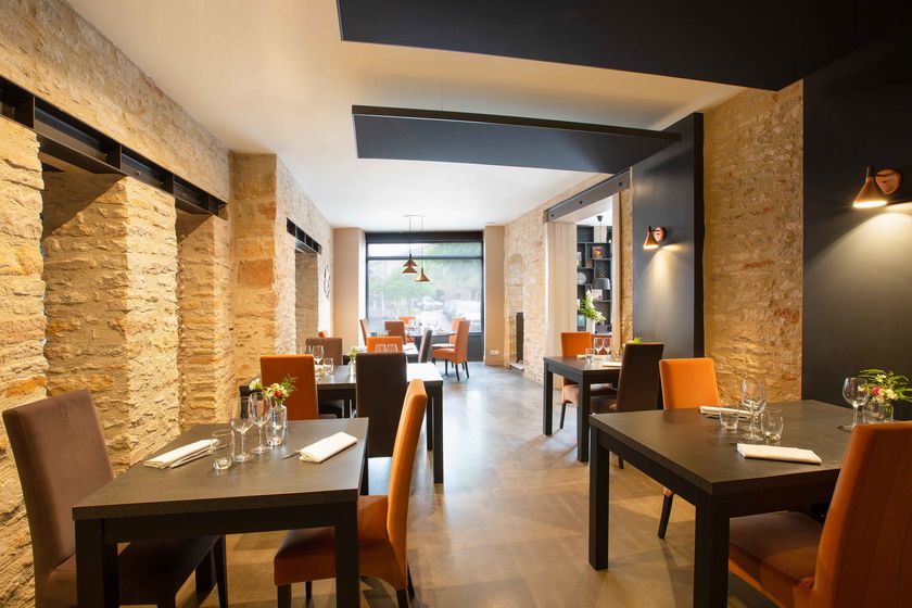 Cassis - Un restaurant du Guide MICHELIN - Mâcon