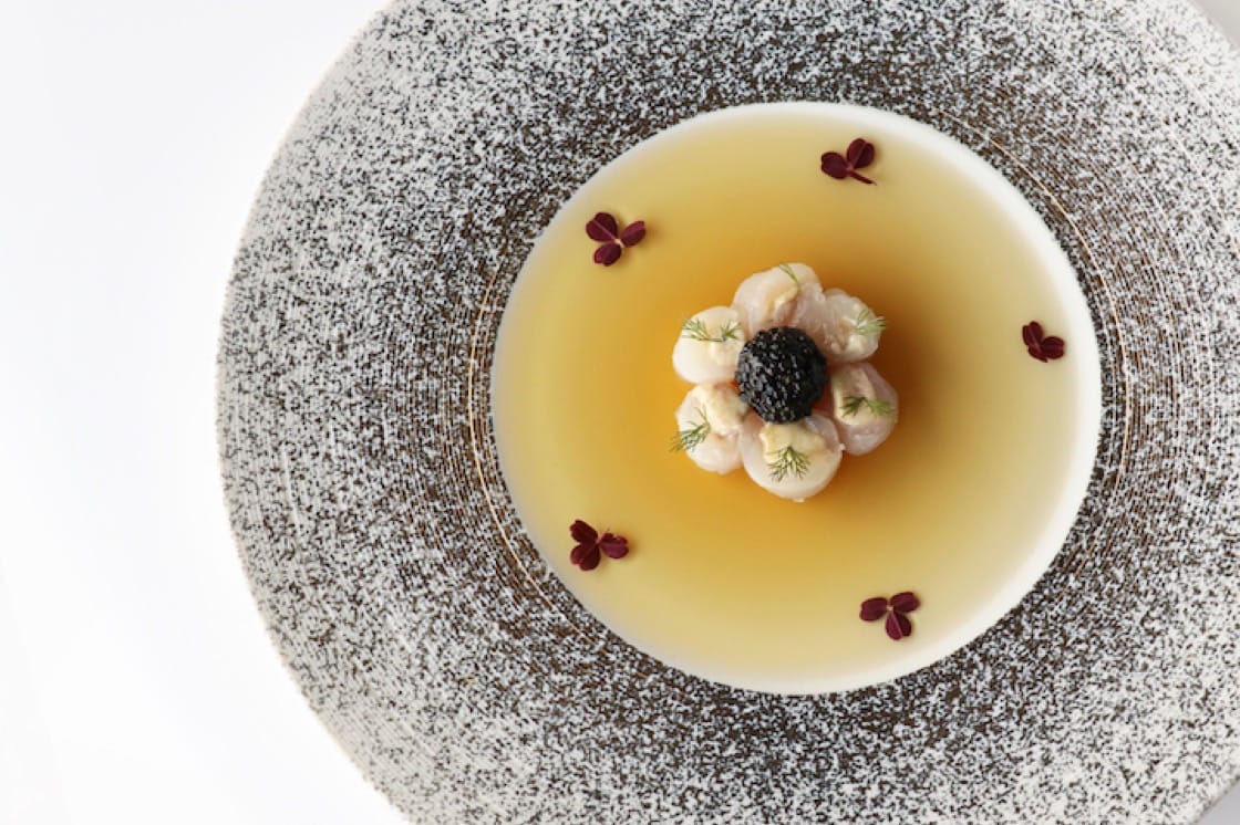 How Chefs Of Michelin-starred Restaurants Entice With Exquisite Plating