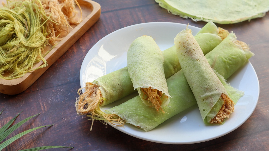 Sweet or Savory? 8 Irresistible Thai Snacks for Every Craving ...
