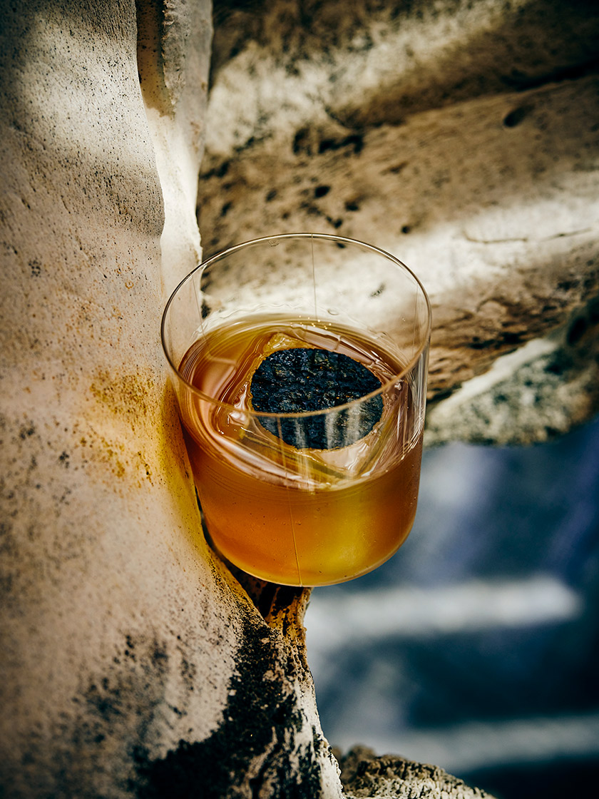 Aphotic Changes the Cocktail Game with their Sea-Inspired Beverage Program