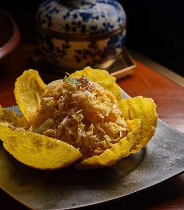 MICHELIN-starred Claypot Rice: A Sizzling Story of Golden Crispiness