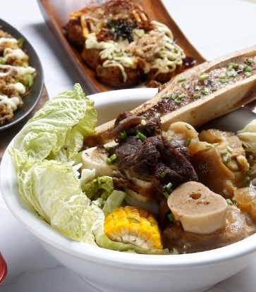 Luqaimat: The Iconic Emirati Dessert